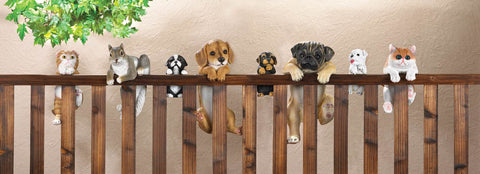 Climbing Chip Squirrel Décor – Distinctive Merchandise